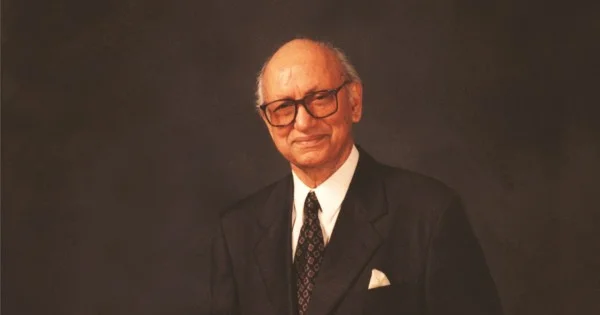 Mery Mashhor Muqadmat By SM Zafar